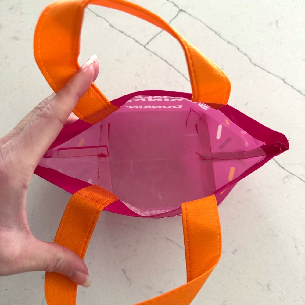 Dunkin Donuts | Bags | Limited Edition 226 Dunkin Pink Reusable Donut ...